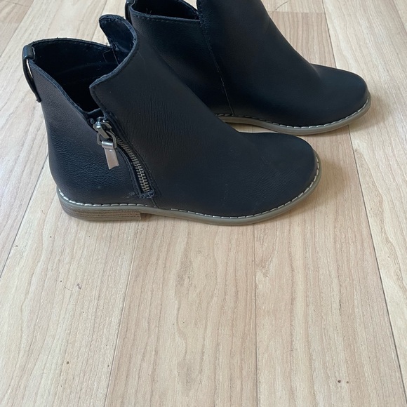 GAP | Shoes | New Gap Black Ankle Boots With Slipon Design And Low Flat ...